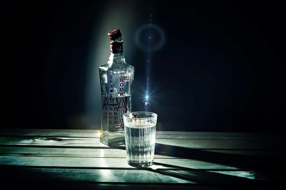 Libacja alkoholowa na komendzie policji! - depesza.fm Libacja alkoholowa na komendzie policji! - depesza.fm